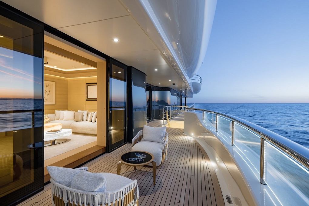 5-Bedroom (Stateroom) Yachts for Sale | YACHTZOO